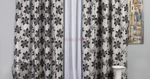 Draperii model floral
