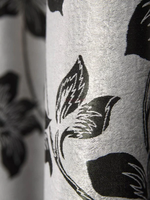 Draperii model floral